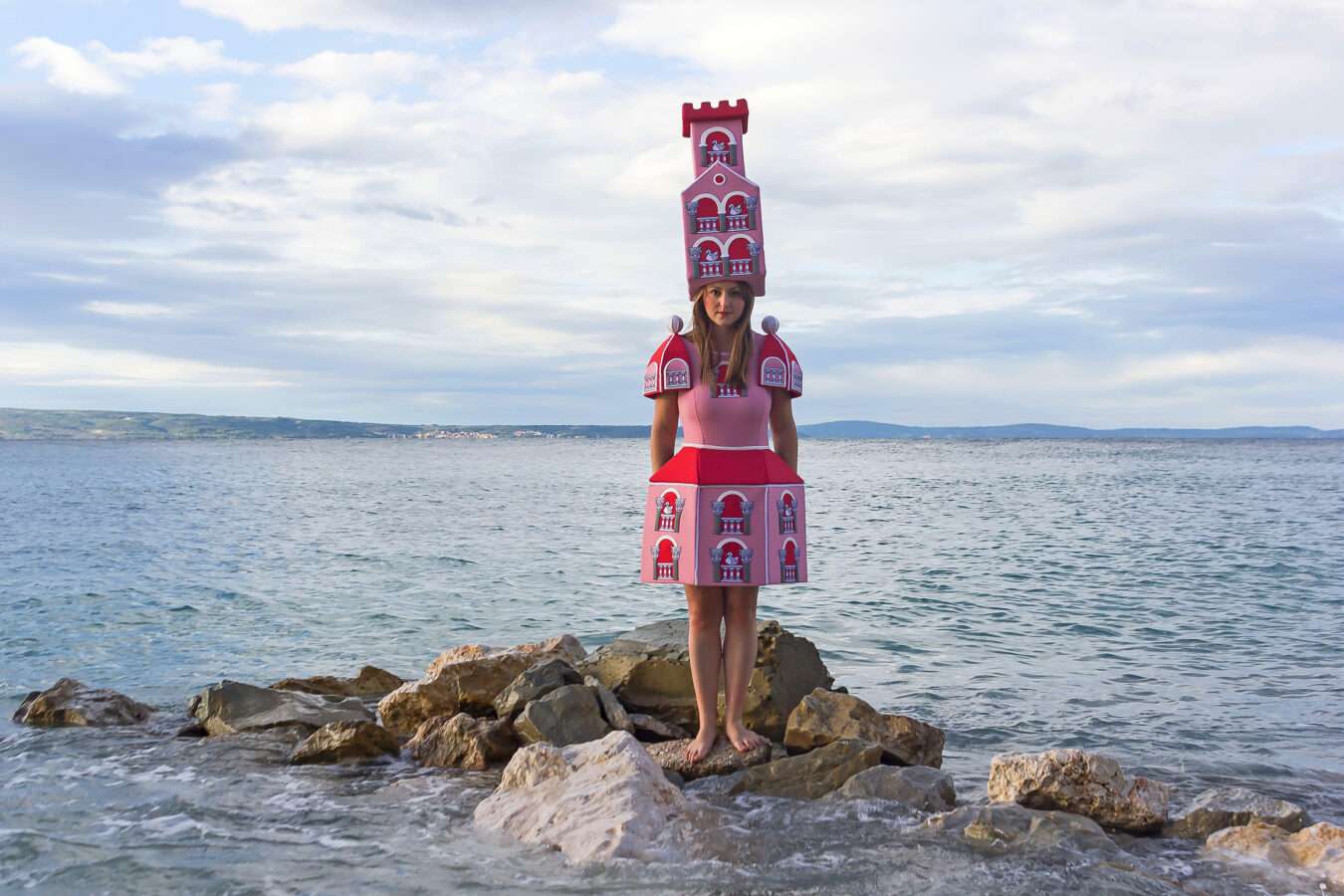 “Sunny Side” and the Tourist Gaze: Lana Stojićević & Sara Garzón in ...